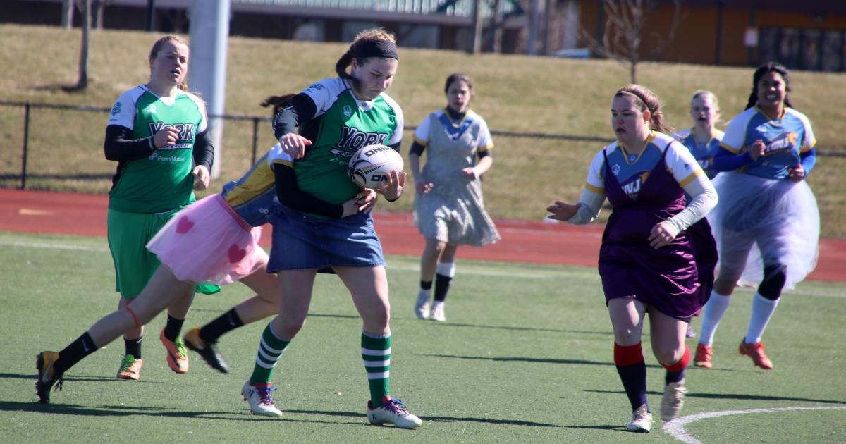 Club Sports vs. Intramural Sports: What’s the Difference?