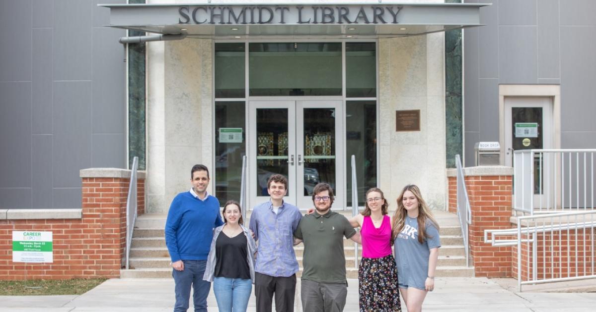 York College Students Explore Ties Between The Local Community And ...